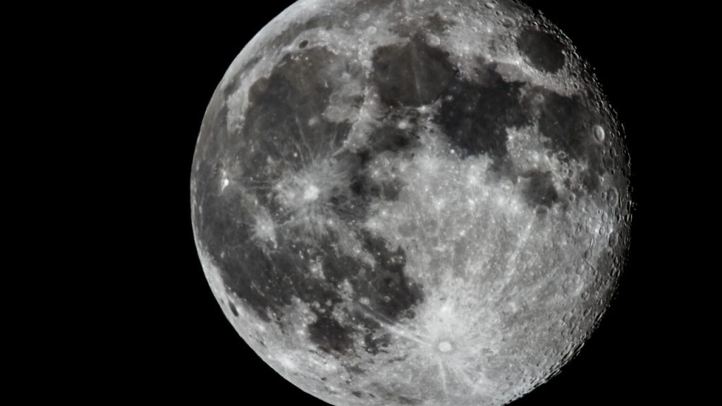 Terra terá uma segunda Lua em breve; entenda