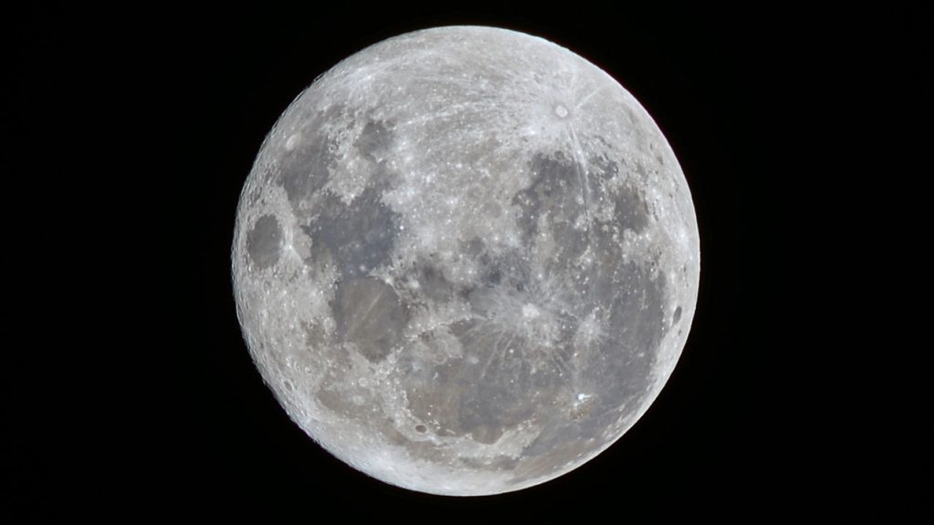 A Maior superlua do ano de 2024 ficará visível nesta quinta-feira (17 ...