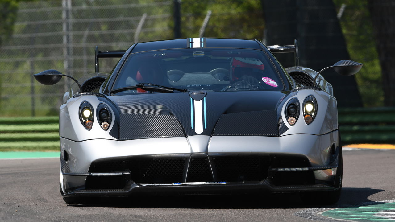 Uma obra de arte sobre rodas! Conheça o Pagani Imola Roadster