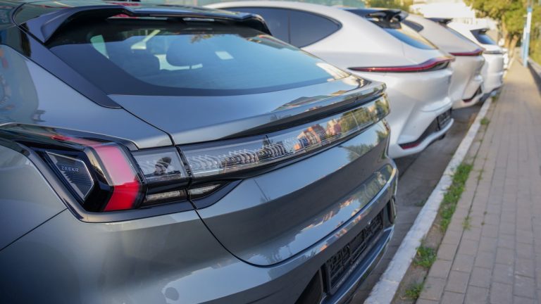 Zeeker Lança Veículo Inovador no Brasil e Busca Expansão para o Mercado ...