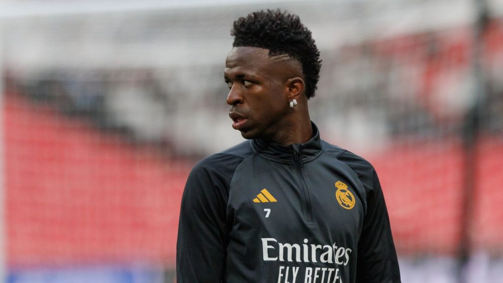 Vini Jr. alcança marca histórica: 100 gols com a camisa do Real Madrid