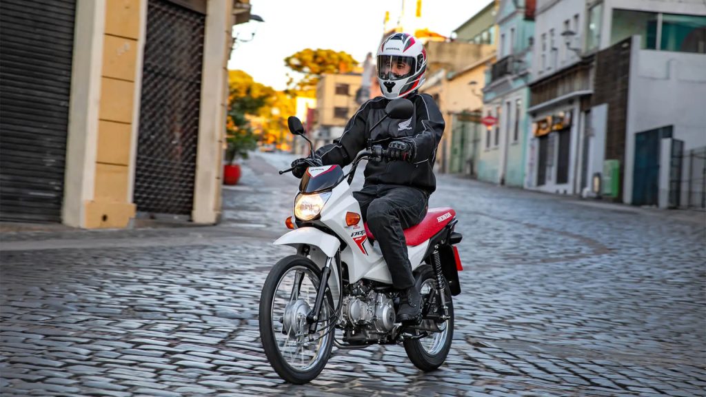 Essas motos simples quase não quebram e custam pouco para manter