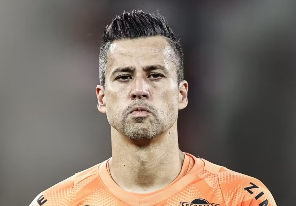 Aos 44 anos, Fábio recebe aumento salarial no Fluminense