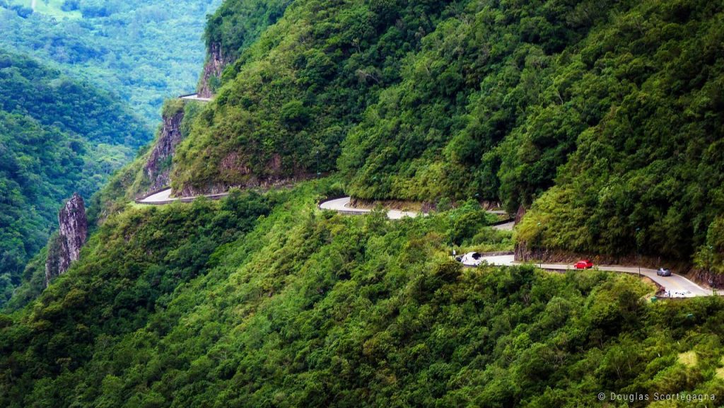 A estrada mais bonita do mundo? A serra brasileira com 284 curvas que é ...