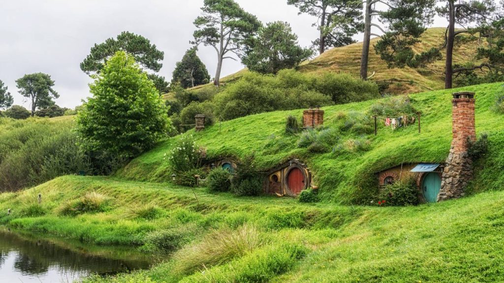 A vila dos hobbits existe: conheça o cenário de cinema que virou ...