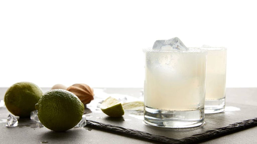 Como fazer uma caipirinha sem álcool refrescante para o verão 2026