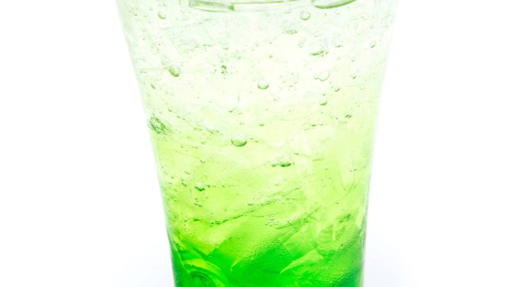 Como fazer um drink delicioso e refrescante utilizando o xarope de maçã ...