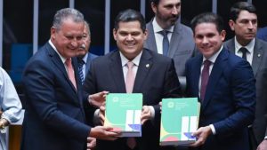 Abertura do ano legislativo 2026: Alcolumbre e Motta defendem Congresso