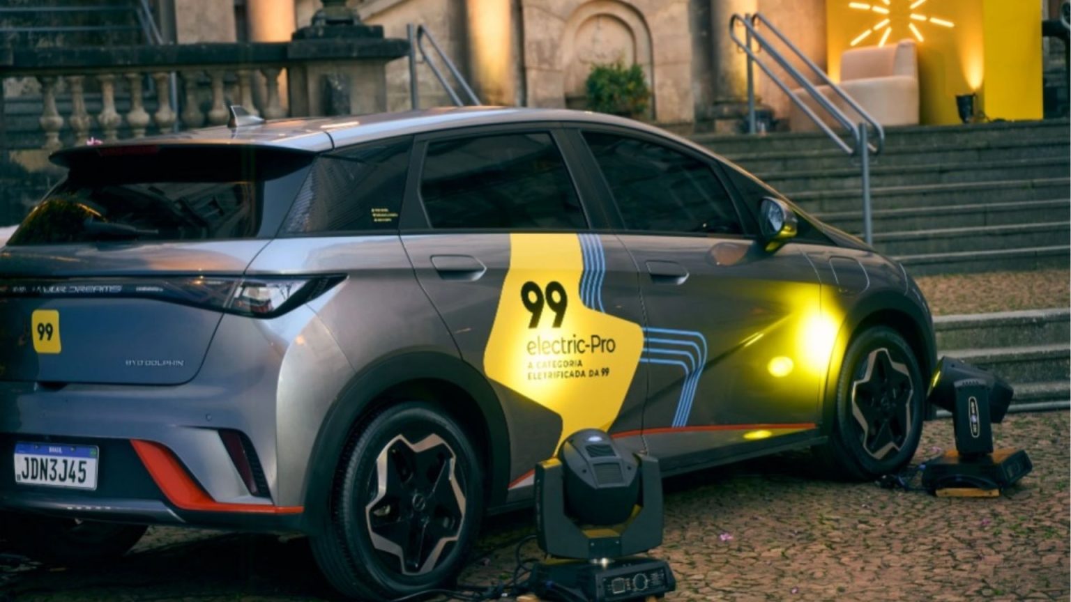 Rio de Janeiro recebe novo programa de carros elétricos da 99
