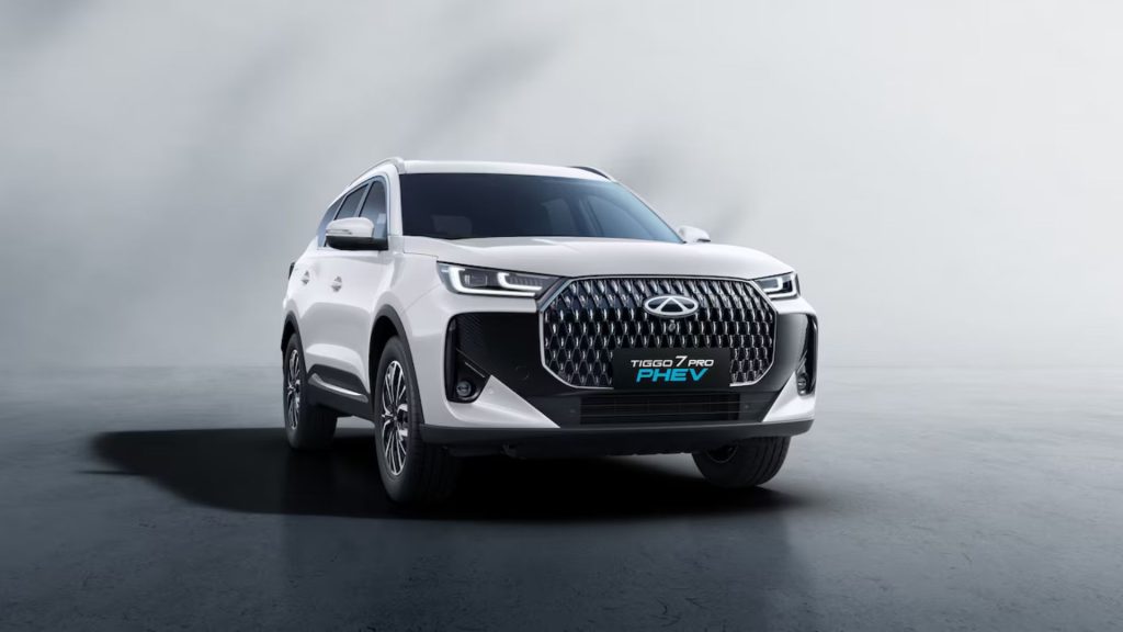 Novos Tiggo 7 e Tiggo 8 chegam com motor inédito e carregamento ultrafino