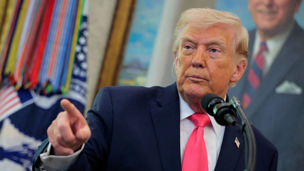Senado dos EUA aprova resolução que limita poder de Trump para atacar o Irã